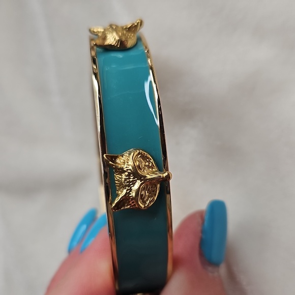 unbranded | Jewelry | Turquoise Blue Enamel Wolf Animal Face Clamper ...